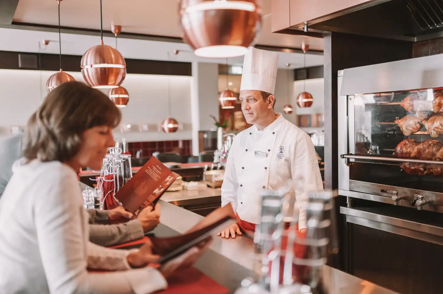Enjoy good Food at Grillstube BROILER | Hotel Neptun